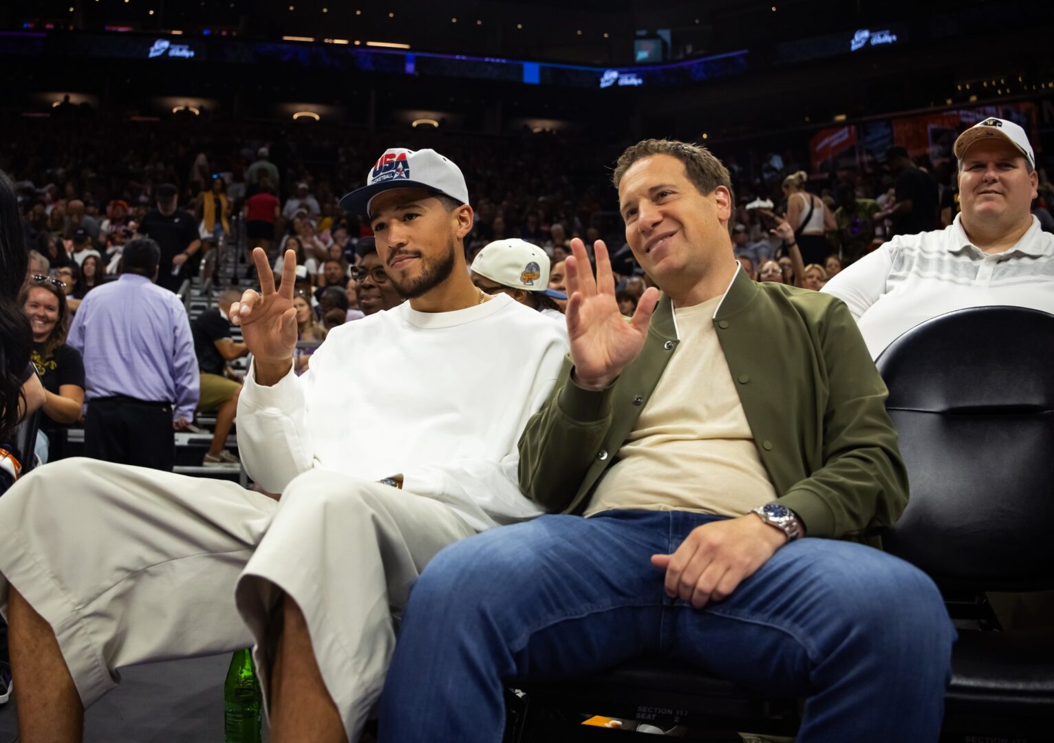 Devin Booker, Kevin Durant celebrate Olympic gold medal with special guest